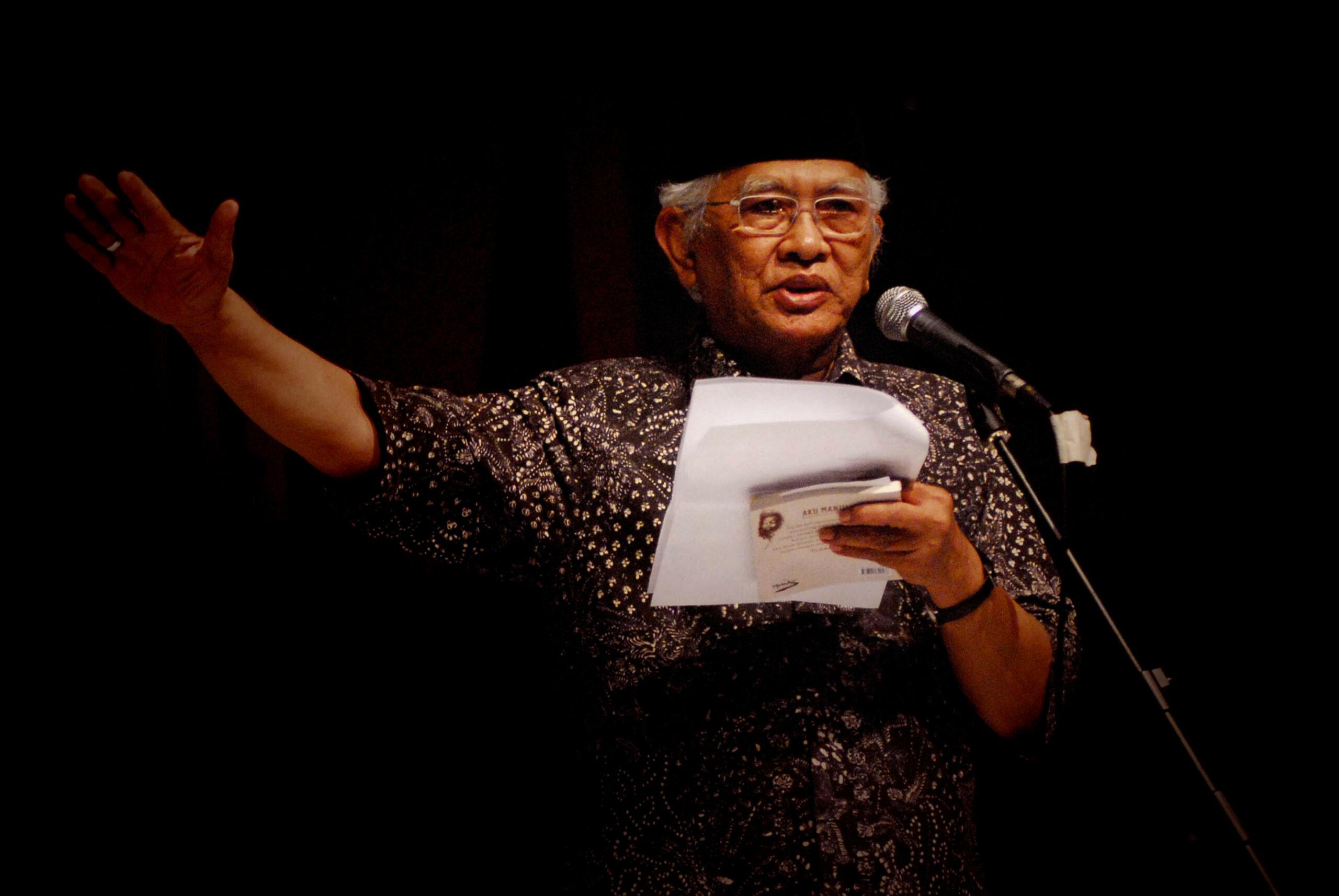 Gus Mus: Berislam, Kita Butuh Sastra | IslamRamah.co