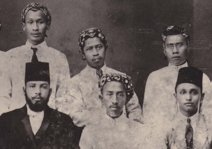 Filosofi KH. Ahmad Dahlan Dalam Menghadapi Tantangan Masyarakat ...